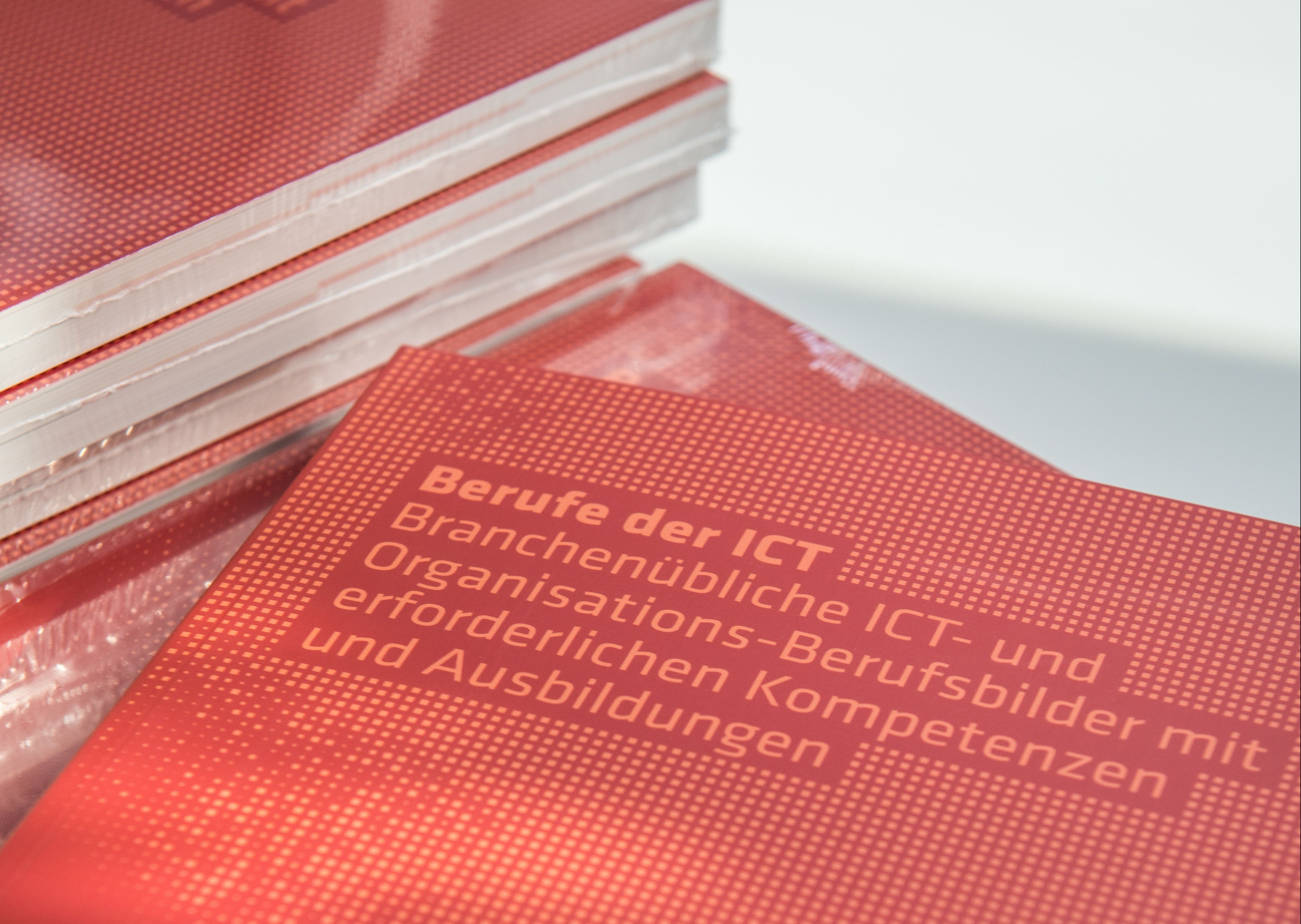 «Berufe der ICT» - Sie bestimmen mit, wie es weitergeht - swissICT